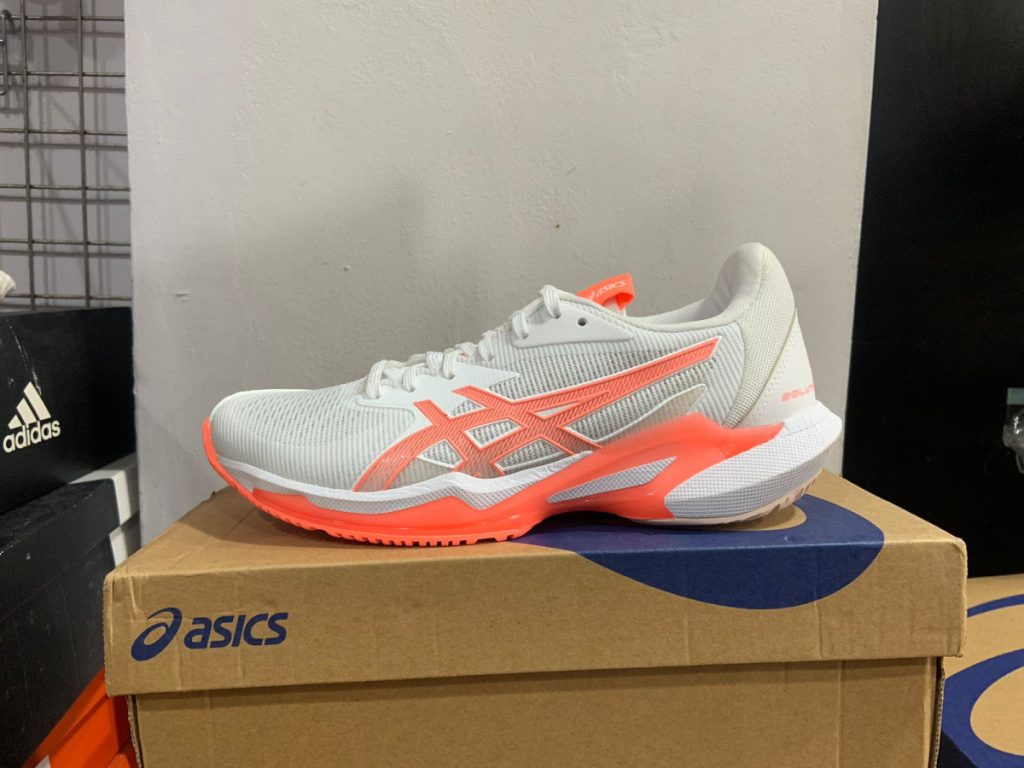 Sepatu Tenis Asics Solution Speed FF 3 Women White / Sun Coral – Sadhana Sport